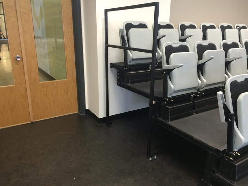 Portable Retractable Bleachers for Cégep Garneau